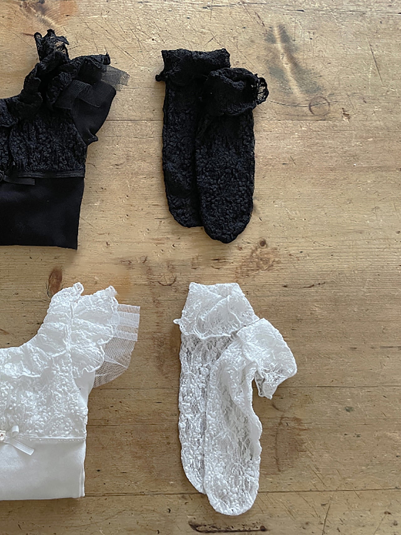 Venus Lace Socks _2 Colours – PIPIROO